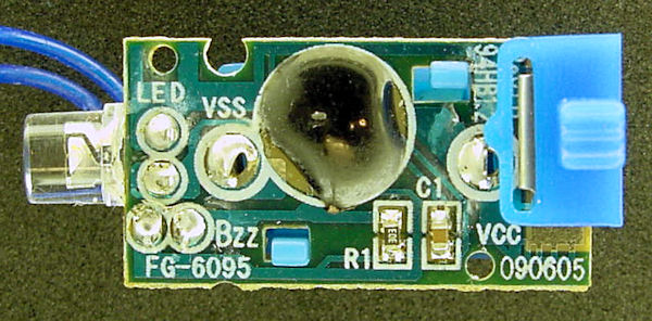 Breaking Open McDonald's Avatar Jake Sully Happy Meal Toy - Robot Room