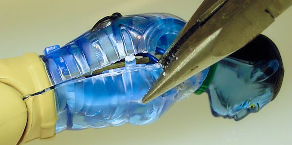 Breaking Open McDonald's Avatar Jake Sully Happy Meal Toy - Robot Room