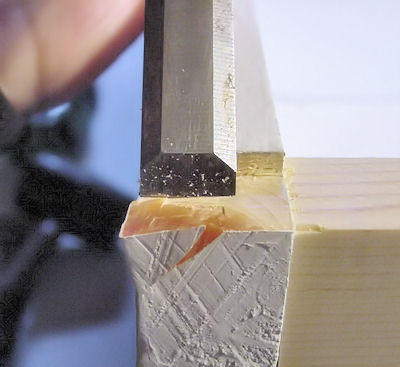How To Chisel Corner Notches - Robot Room